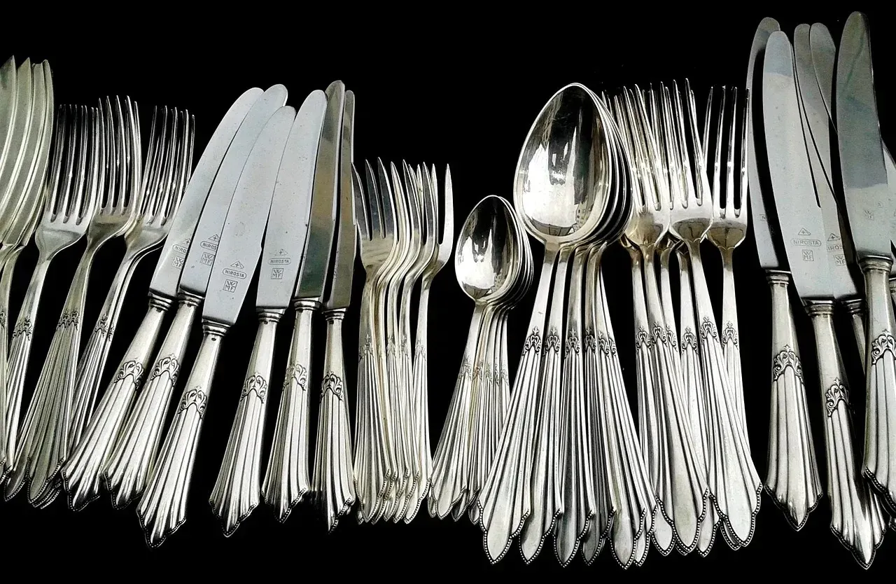 Behind the kitchen door: 10 things buffet workers wish you would stop doing