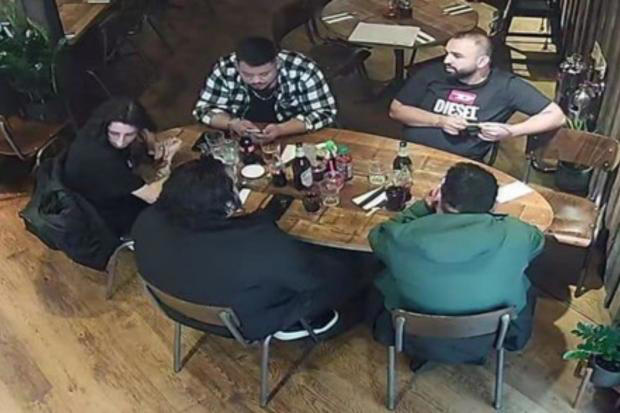 Police appeal after group leave Reading restaurant without paying