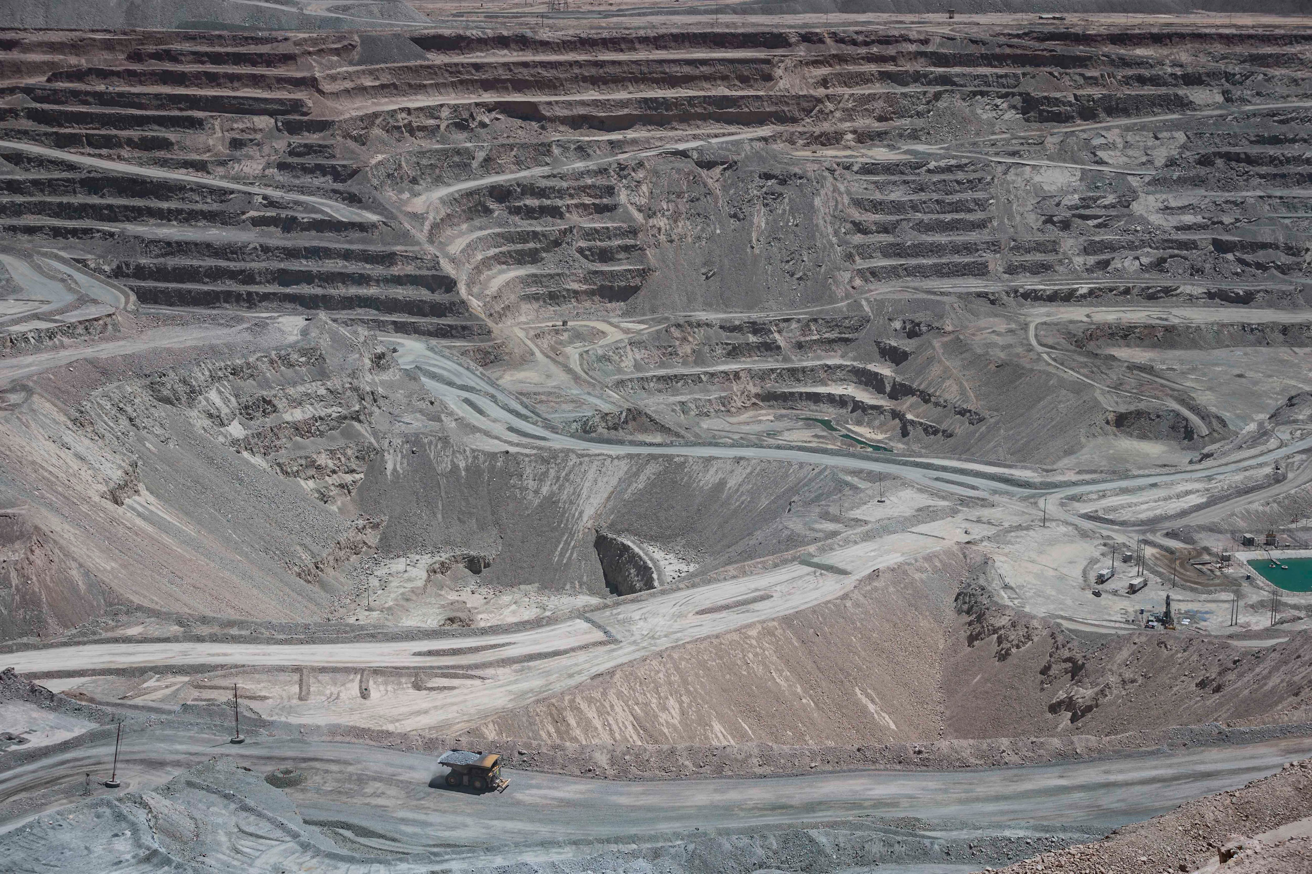 Antofagasta Minerals del grupo Luksic anuncia inversión de US$900 ...