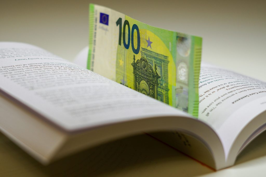 16 smart tips for handling currency at global cruise ports