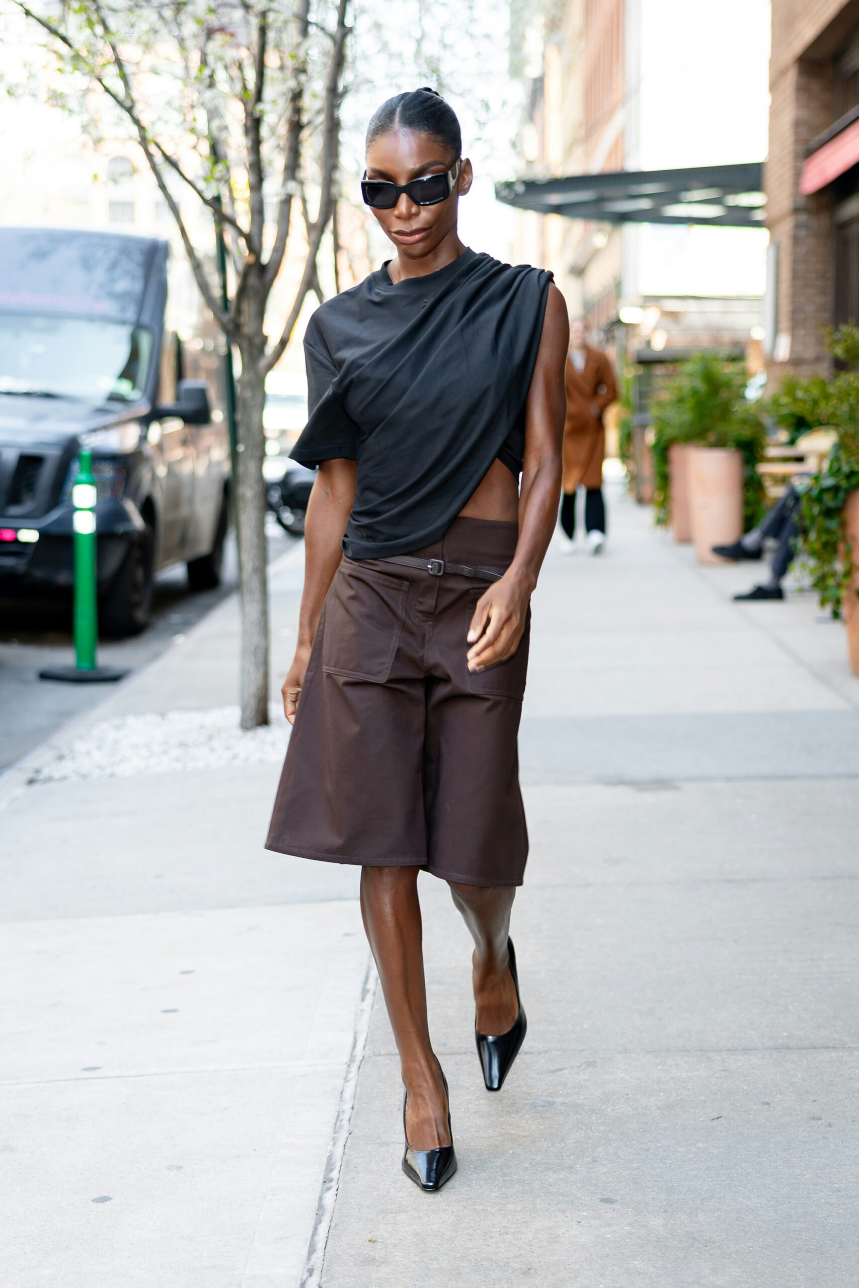 Summer’s most coveted shorts hit right below the knee (and suit every ...