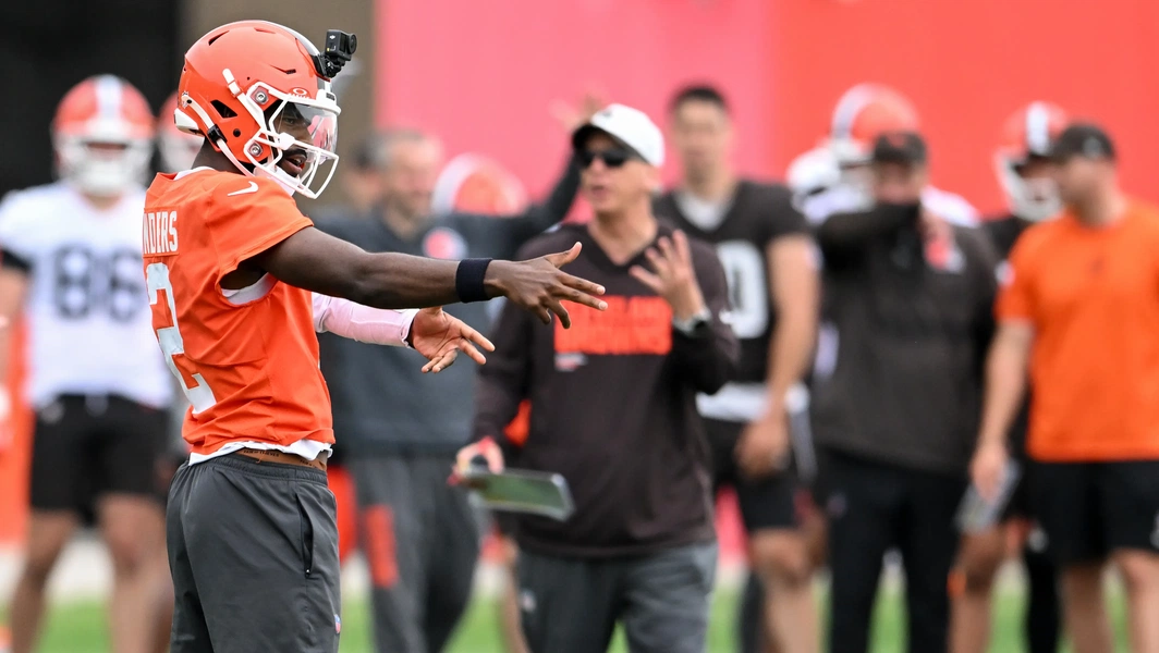 Sanders’ surge keeps Browns QB decision unresolved before minicamp