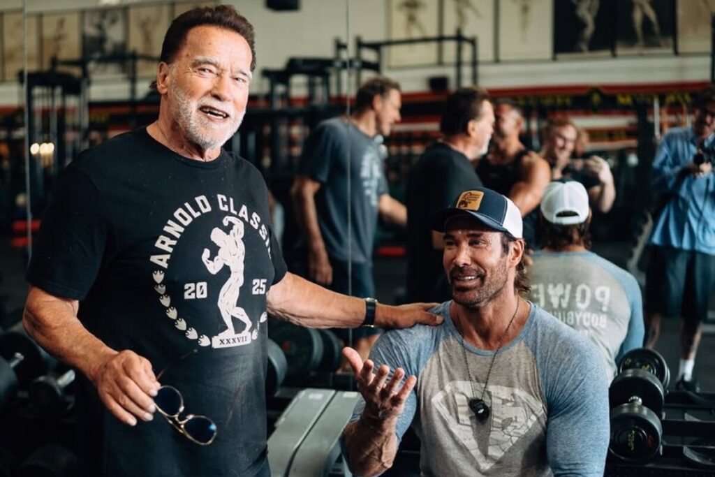 Mike O’Hearn discusses training mindset with Arnold Schwarzenegger