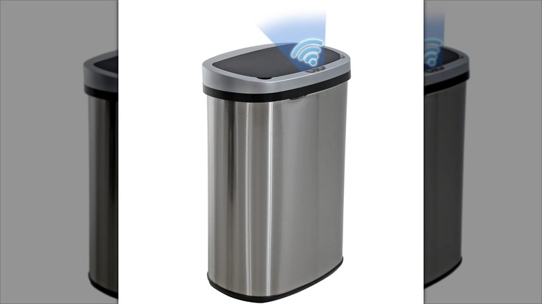 9 kitchen garbage cans that keep out flies and smells for good