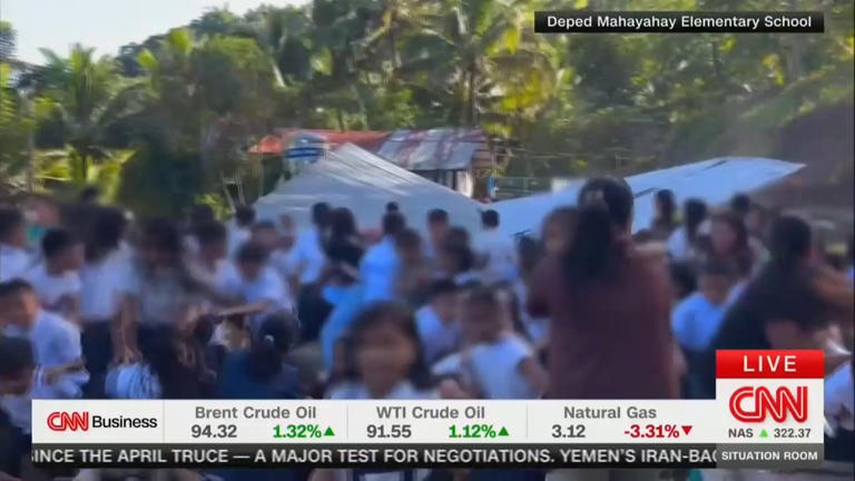 WATCH: Harrowing Video Shows People Scrambling to Escape Crumbling ...