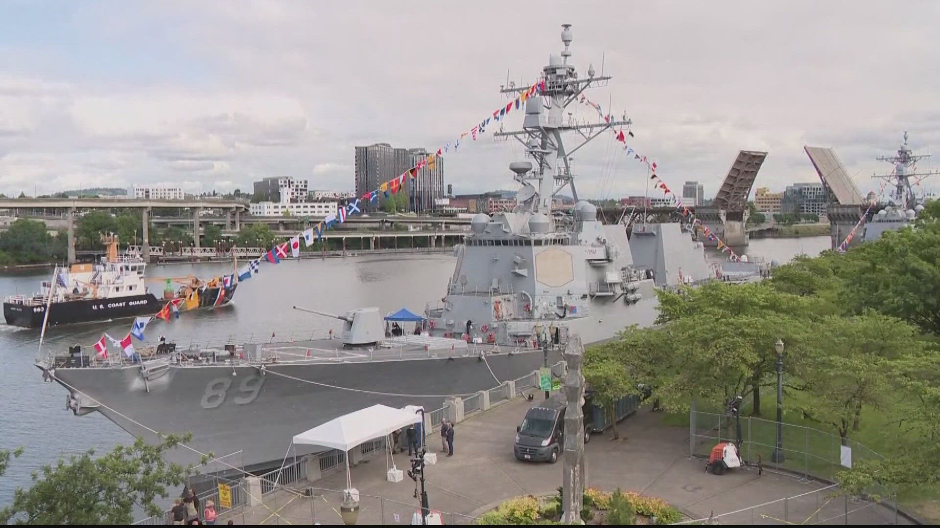 Fleet Week ship departures cause Portland bridge lifts and delays