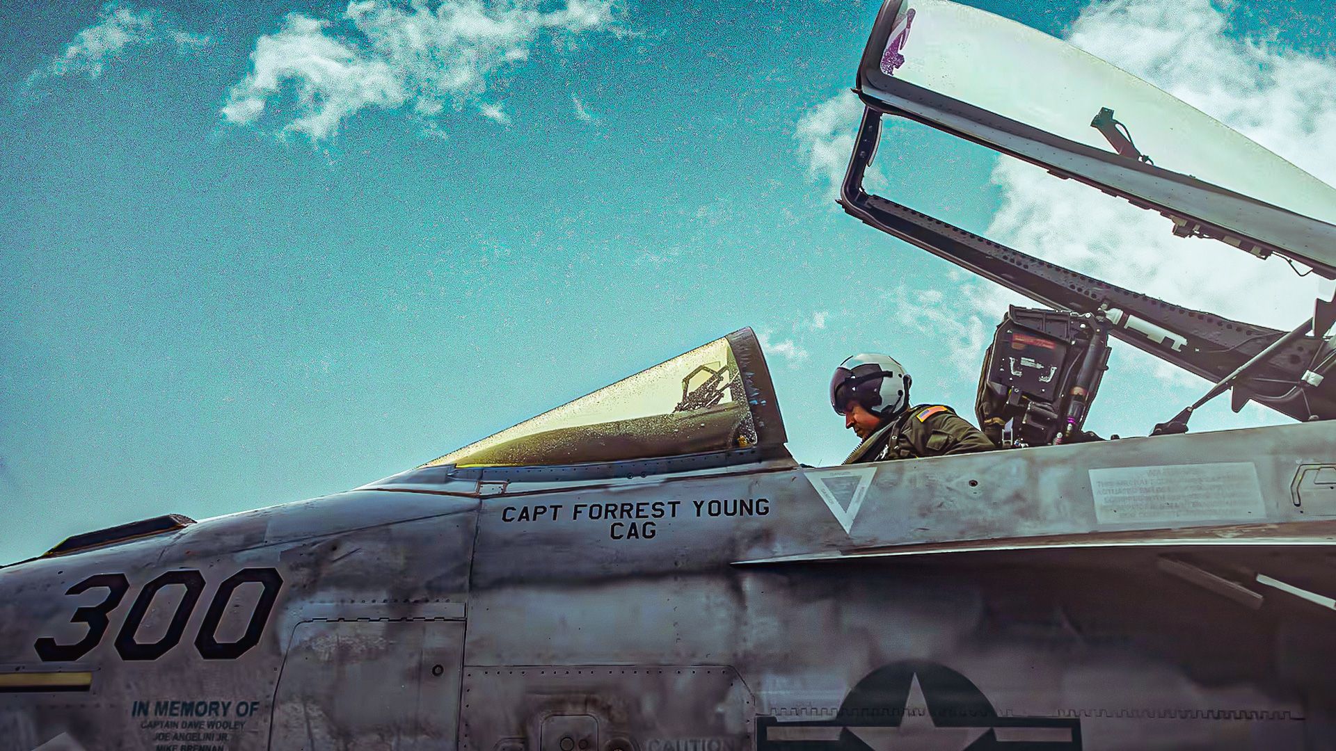A look at the salaries of US Navy carrier air wing commanders in 2026