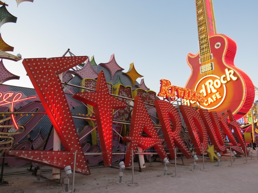 Las Vegas Neon Museum offers unique summer camp for kids