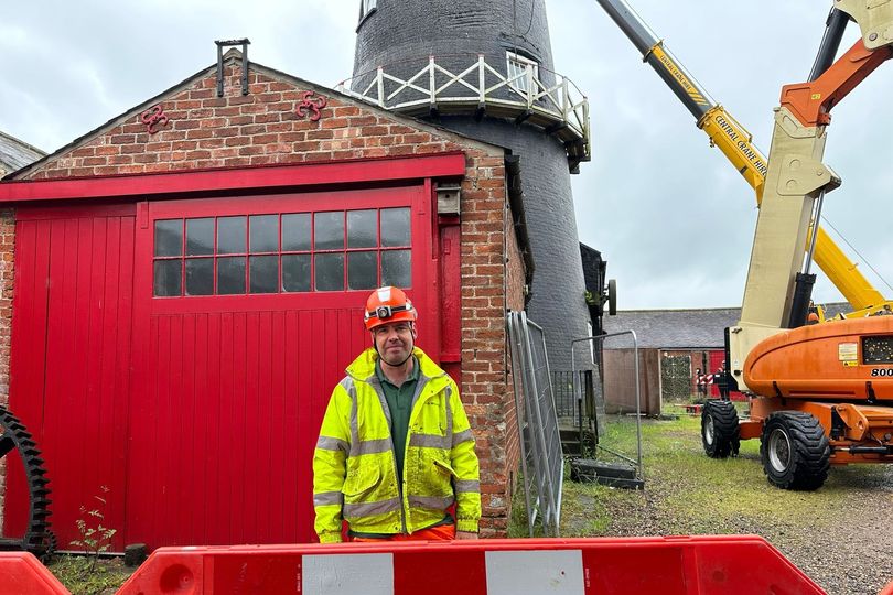 Sails reinstated on iconic Skidby Mill following major restoration works