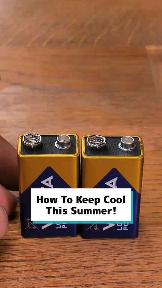 DIY mini cooling fan hack 😅