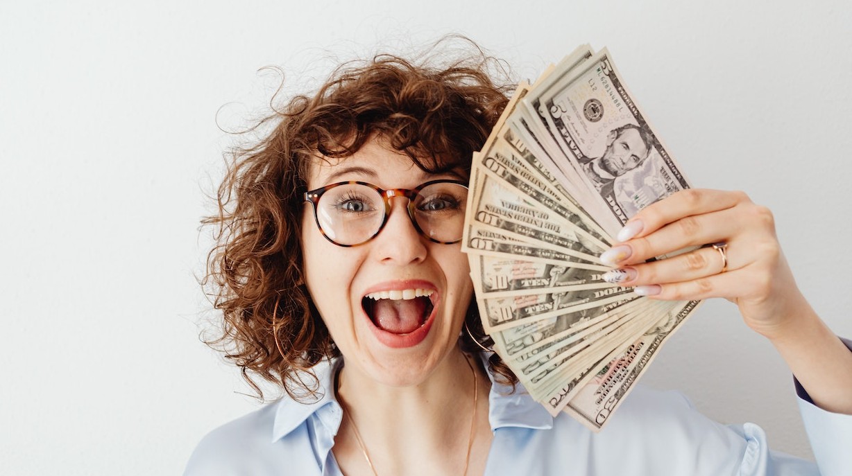 Single, savvy and secure: 3 steps to owning your financial future