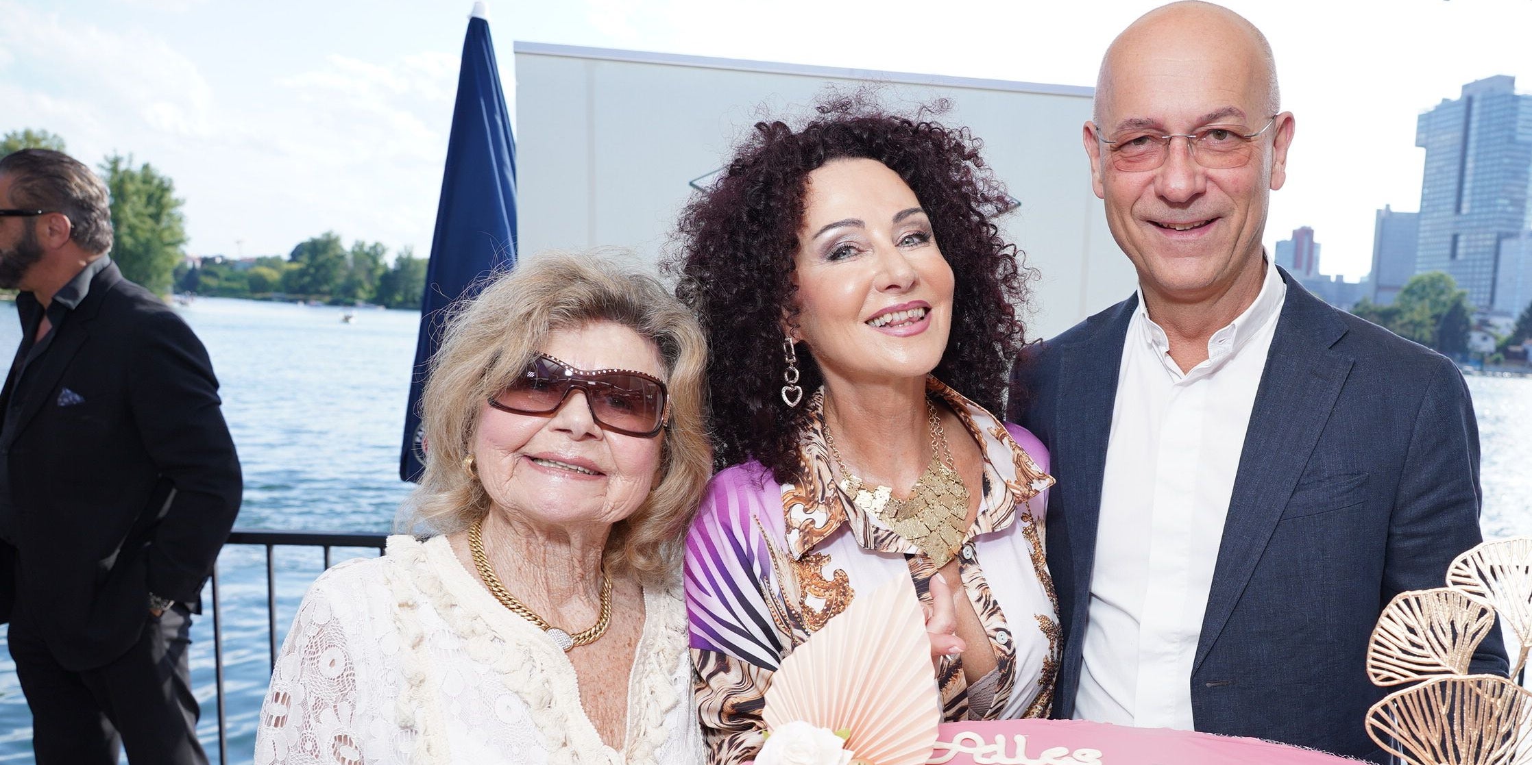 Mausi Lugner: Frisches Botox-Pickerl für ewige 29!