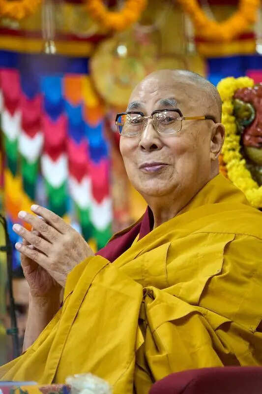 Dalai Lama undergoes successful knee replacement surgery