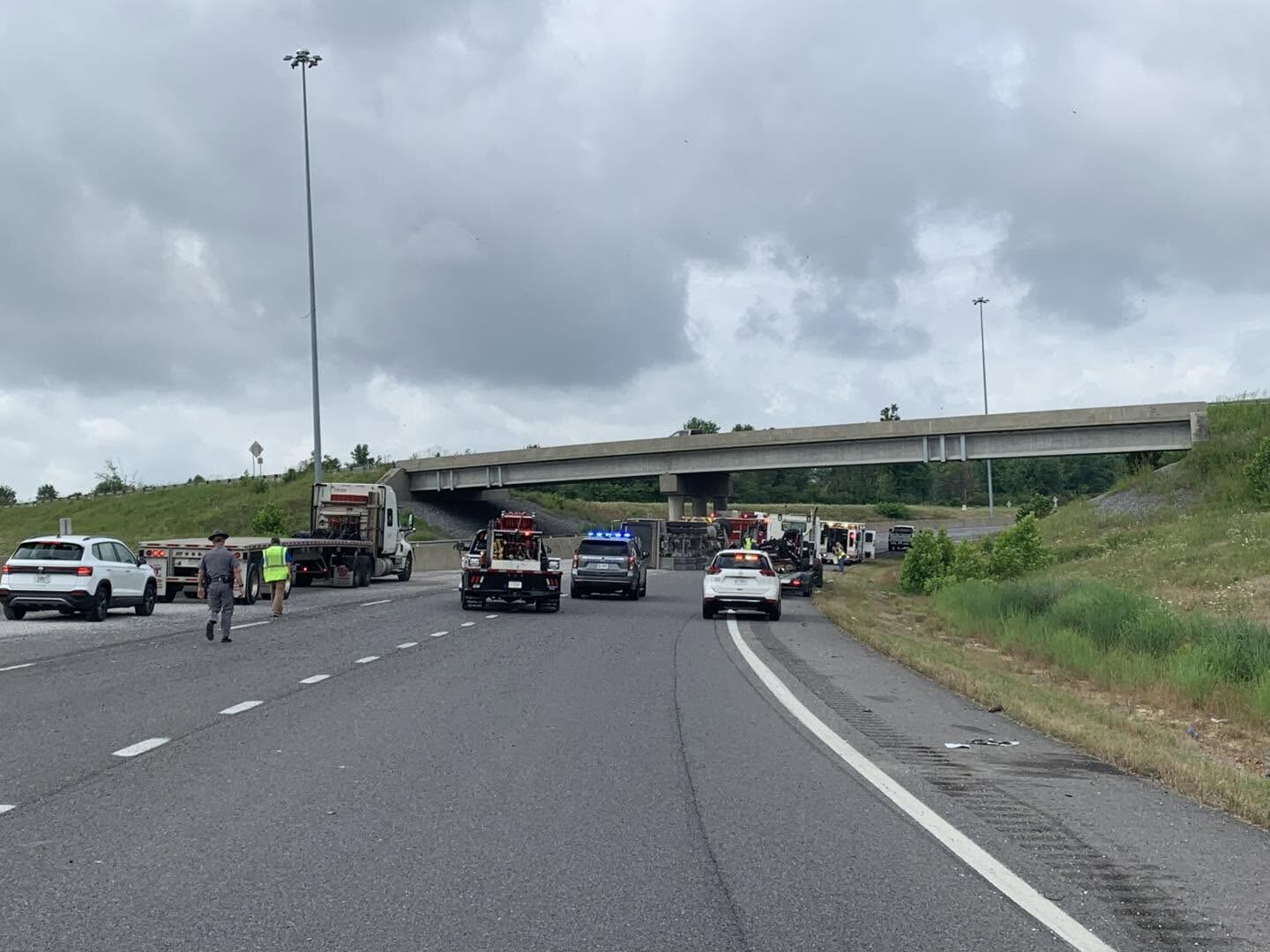 Overturned semi blocking I-69 southbound in Graves Co.