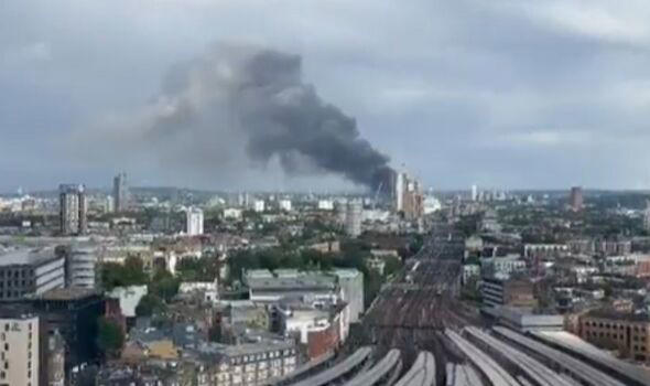 London trains: London Bridge fire sparks Southeastern, Victoria station ...