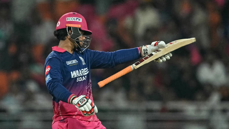 AB de Villiers gives blunt verdict on Vaibhav Sooryavanshi's India call ...