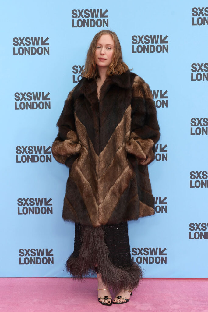 Hannah Einbinder and Gillian Anderson reunite at SXSW London for ...