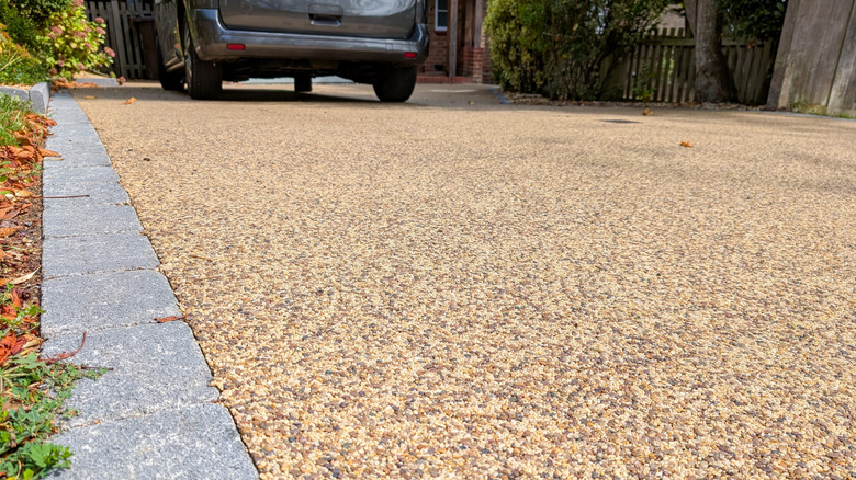 Not brick, not pavers: Amazon has an upscale driveway edging alternative