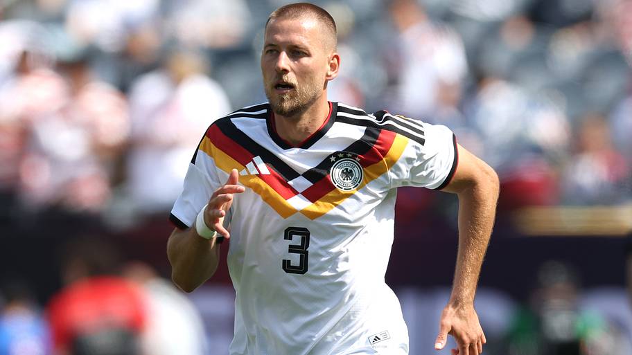 BVB stars at the World Cup: Waldemar Anton