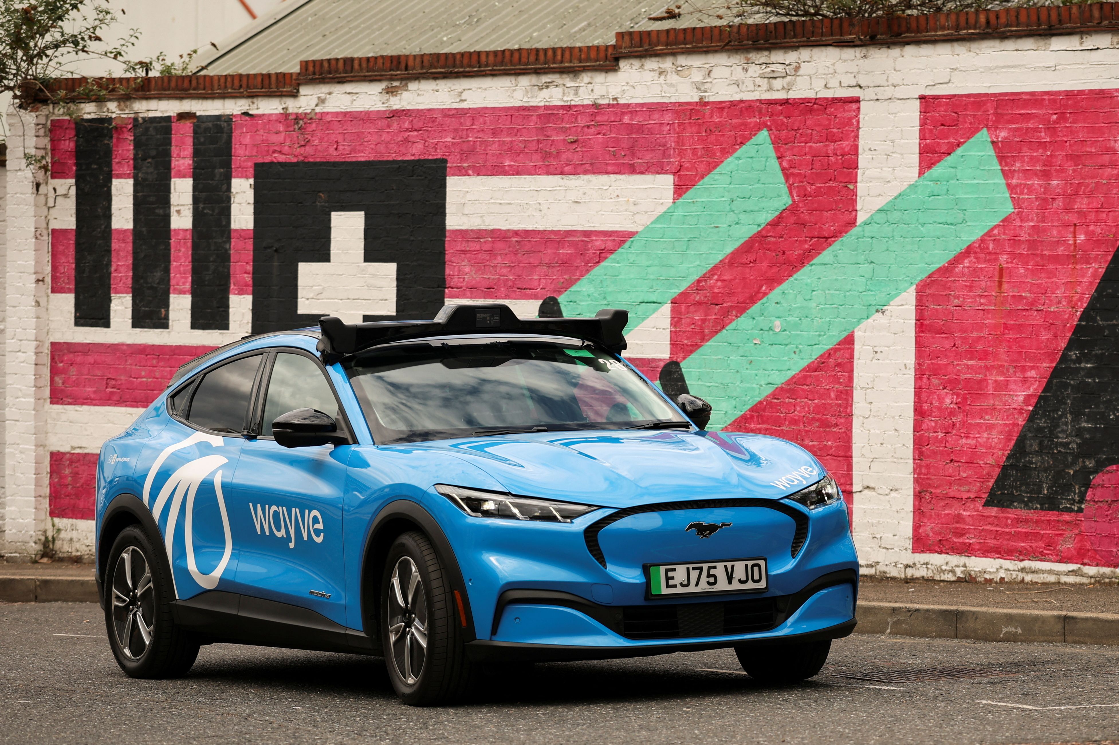 Uber bereitet Start von Robotaxis in London vor
