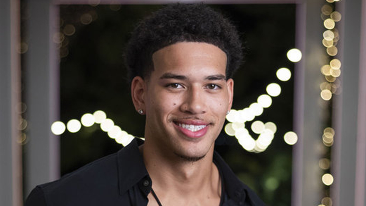 Does Corbin have an accent from Love Island USA season 8?