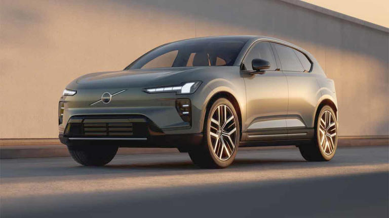 Volvo bereitet neues Update für den XC60 mit Fokus auf elektrische ...