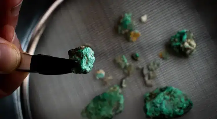 Scientists found strange green stones in a remote cave 7,300 feet high ...