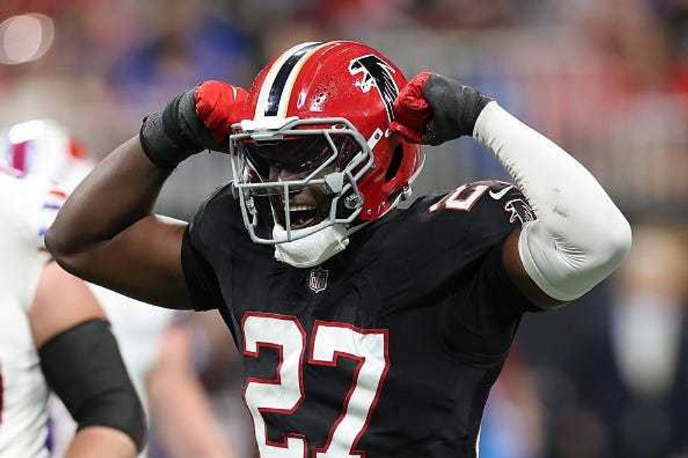 Kevin Stefanski hints at when Falcons will address James Pearce’s future