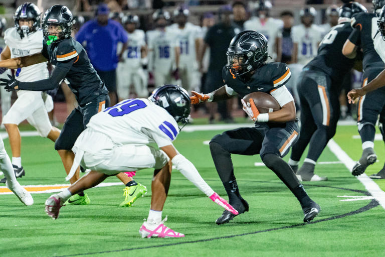Vote for Republic's top 10 Arizona HS running backs for 2026 season
