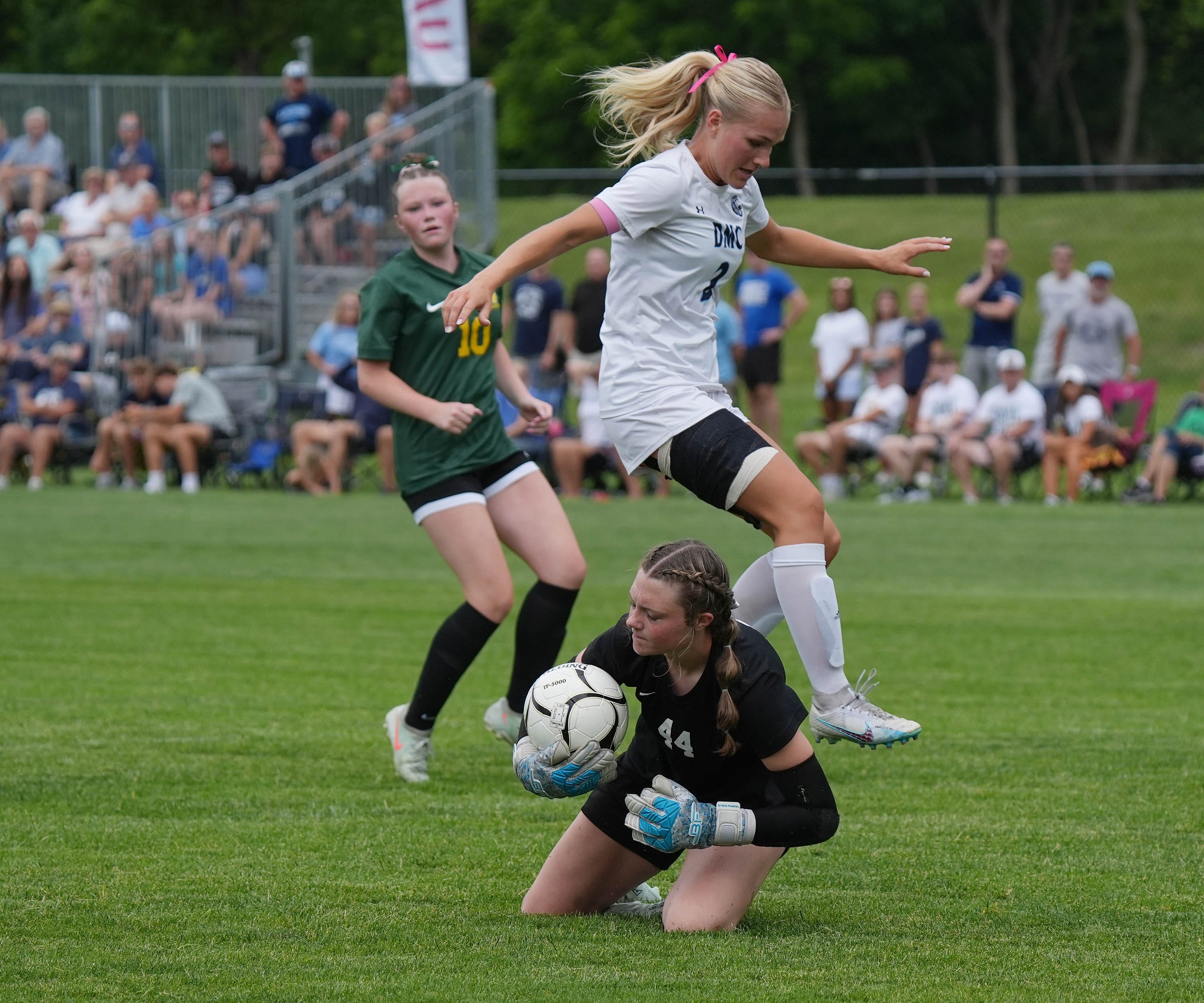 Late scoring flurry lifts St. Albert past DMC at Iowa girls state soccer