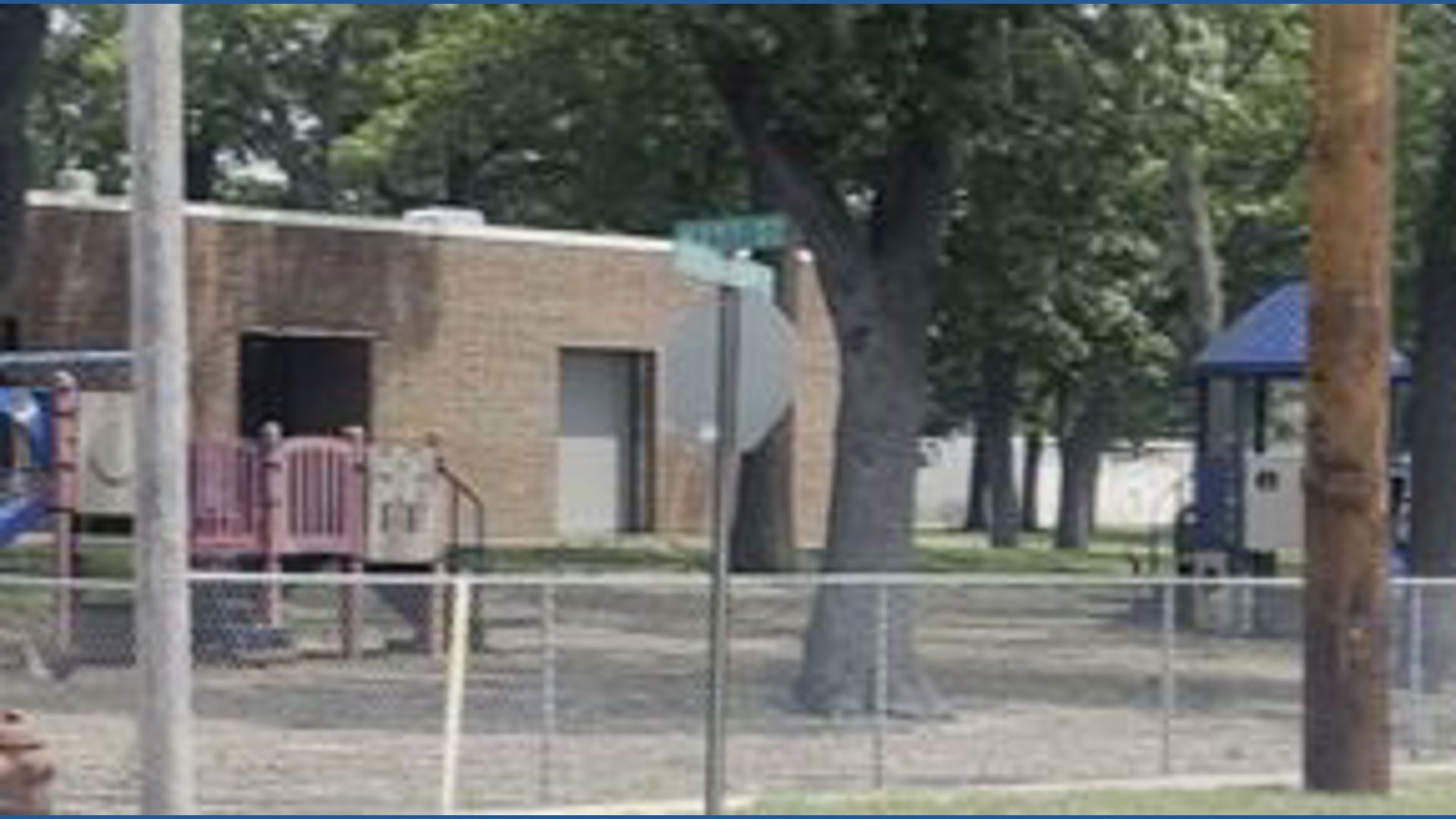Muskegon police investigate shooting near school building