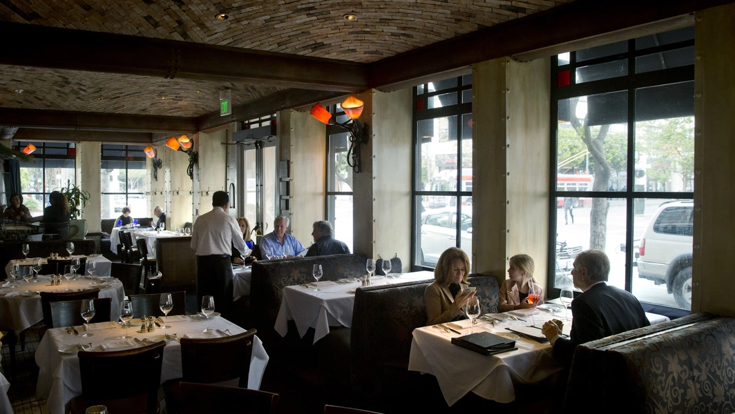 16 legendary restaurants across the United States