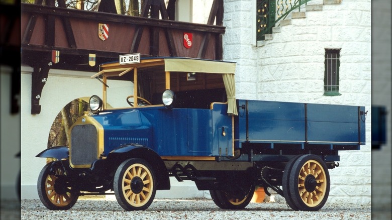 The first vehicle with a direct-injection diesel engine may be older ...