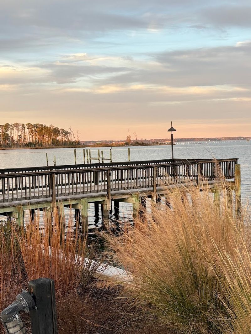 This legendary riverfront oyster bar in Virginia serves up world-class ...