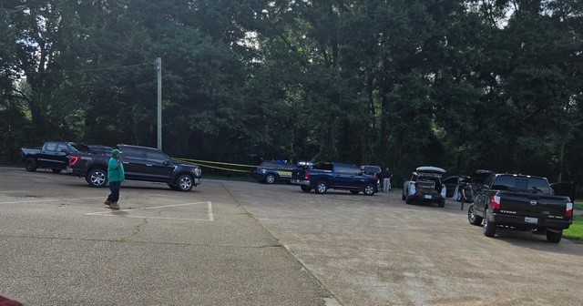 Public safety alert issued after officer shot in Mount Olive