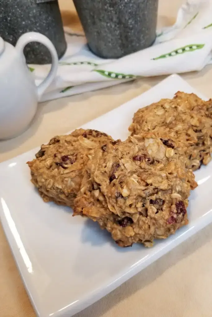 Cranberry almond oatmeal breakfast cookies