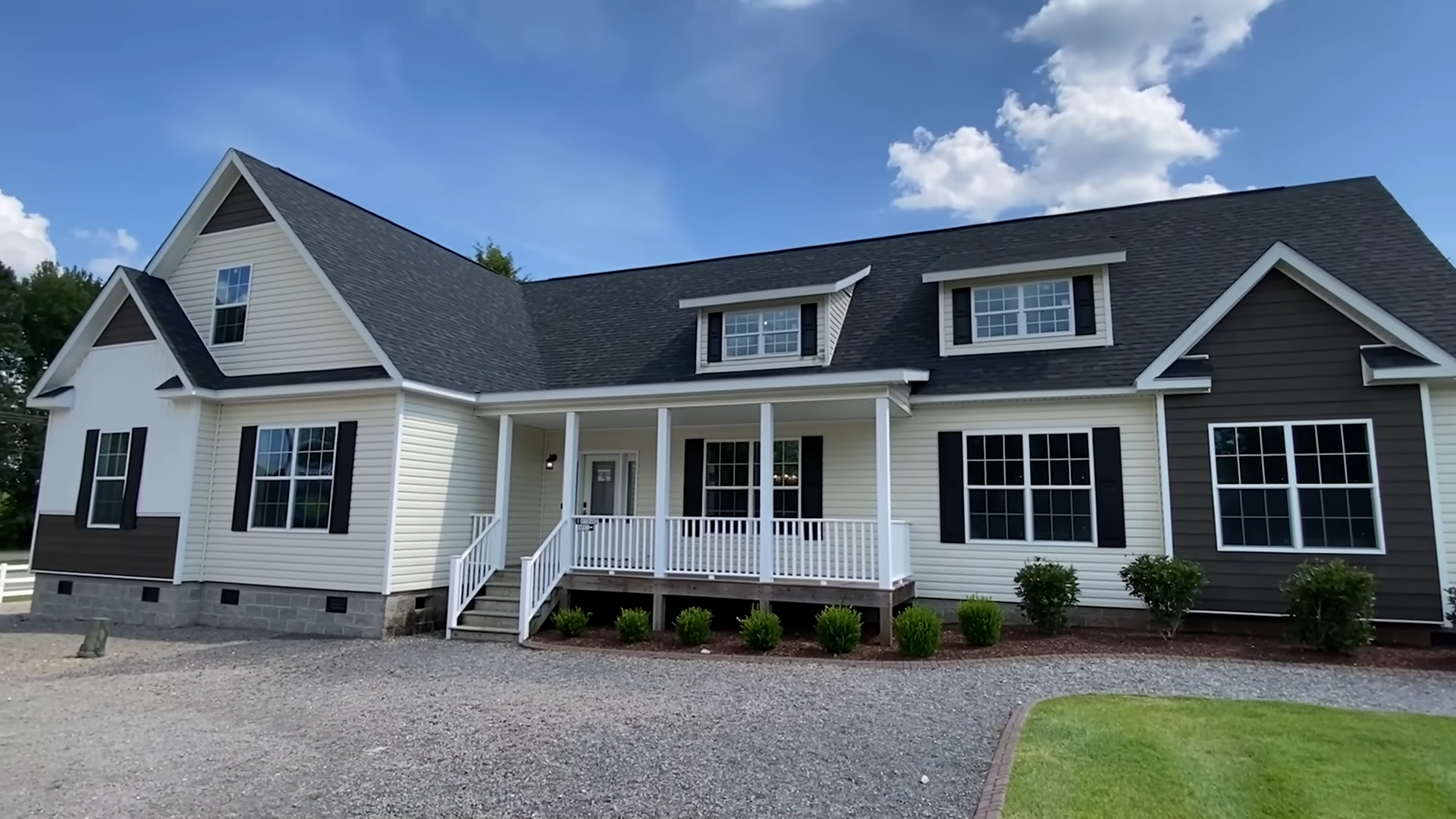 Riverside by R-Anell Homes | 3 bed, 2 bath prefab house tour