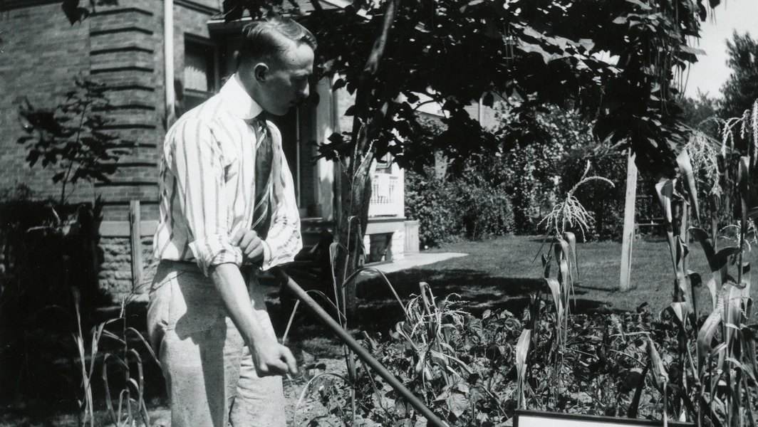10 vintage frugal habits making a comeback