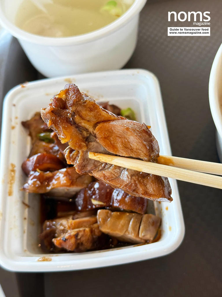 New Richmond Taiwanese bento stall quietly opens by popular Burnaby ...