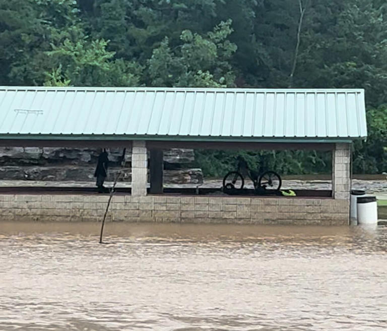 Man rescued from flooding at Sequiota Park in Springfield