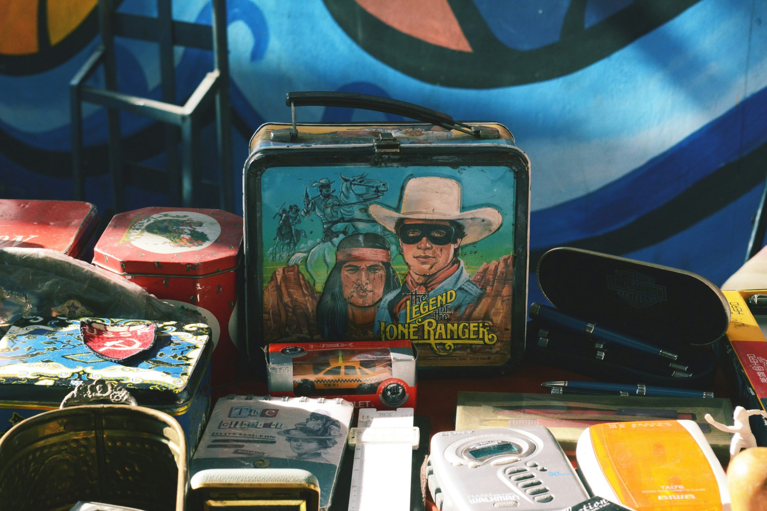 15 vintage lunch pails from the ’60s that fetch surprising resale prices