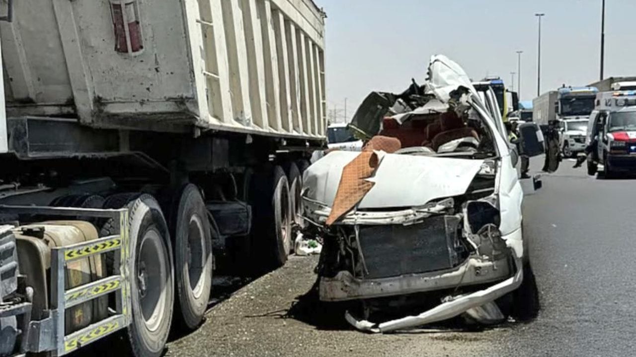 Several Indian workers killed in Dubai after minibus collides with ...