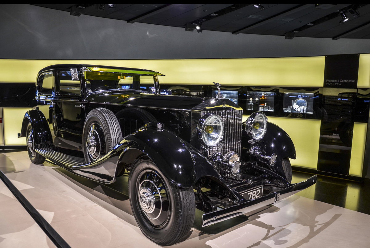 15 iconic movie cars that became bigger than the movie itself