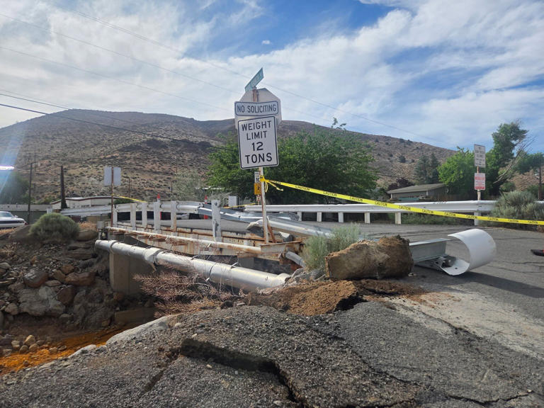 Lockwood bridge shuts down after damage from driver