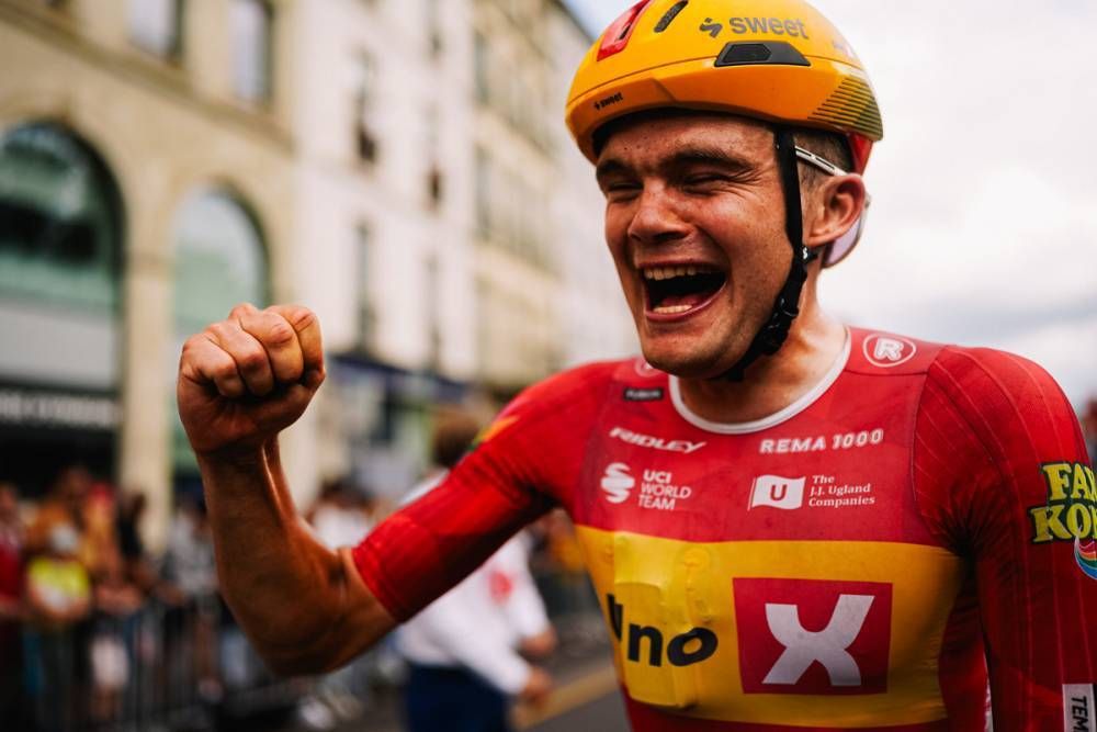 Malgré un carton jaune, Anthon Charmig suit les traces de Jakob Fuglsang