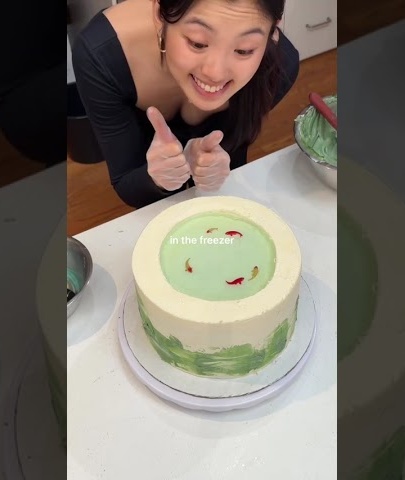 Stunning koi fish pond cake decoration with gelatin