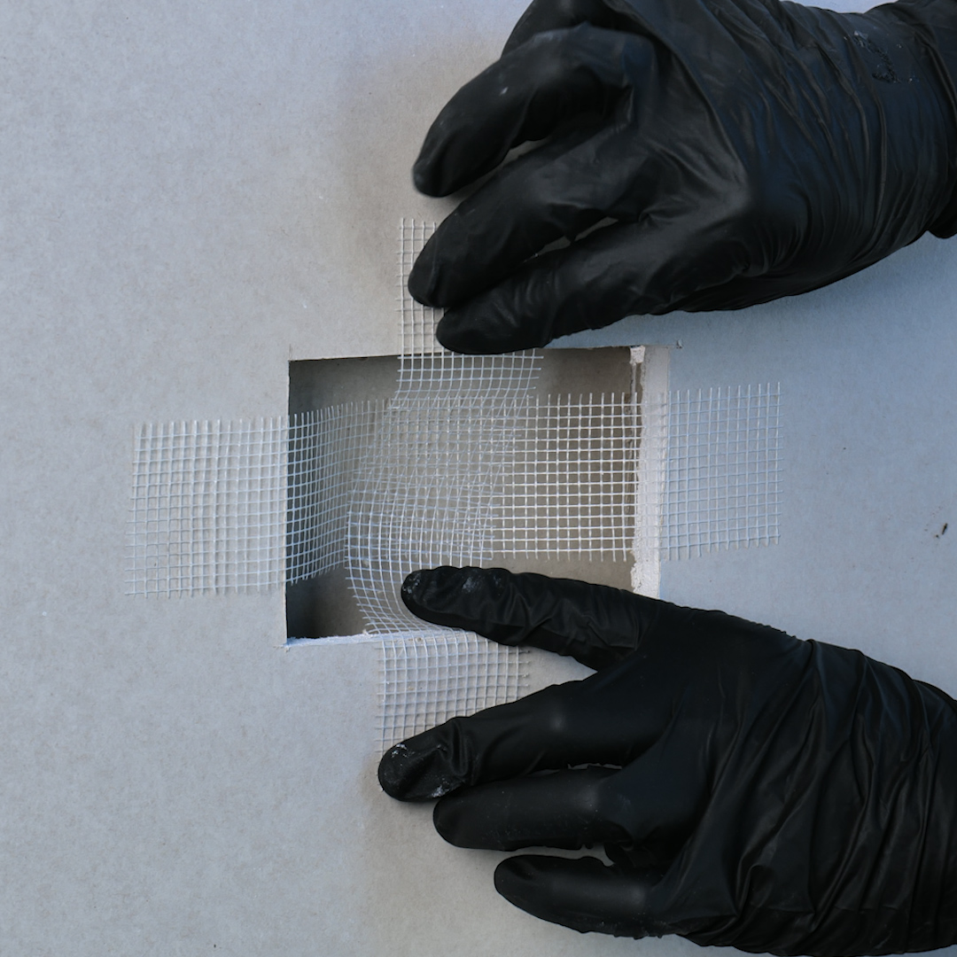 Instantly repair drywall holes with this DIY! 🛠️