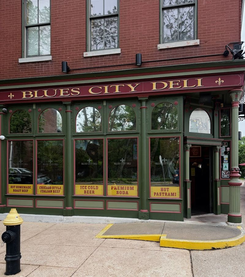 The secret to the 5-star Missouri sandwich shop where the line ...
