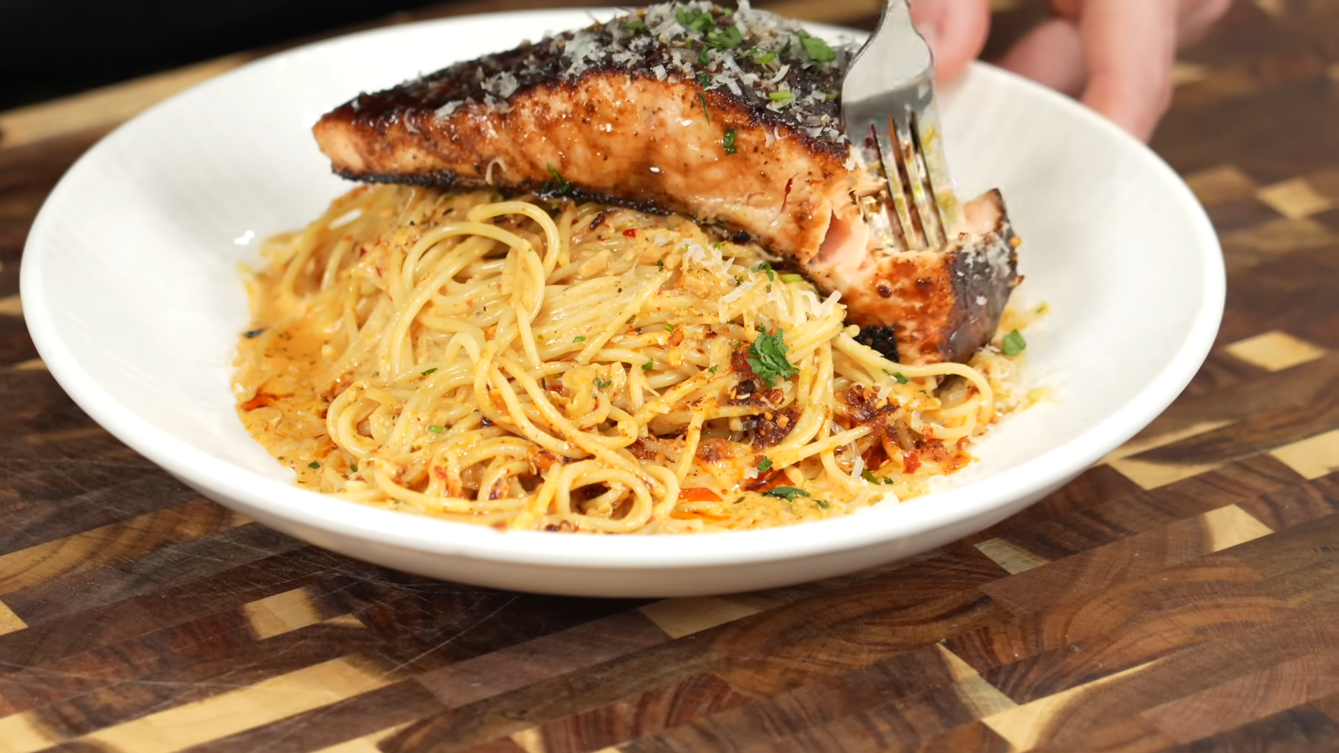 How to cook salmon pasta with deep flavor step by step