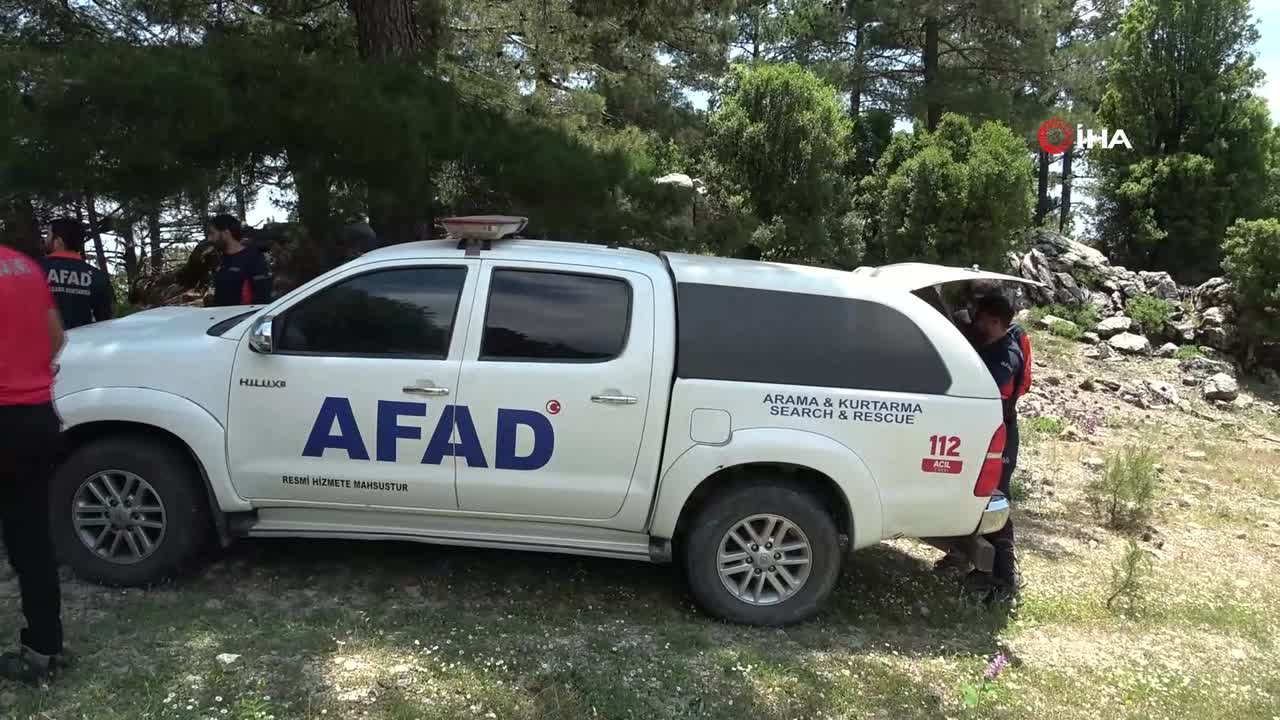 Antalya'da Mahsur Kalan Çiftin Kurtarılması İçin Çalışmalar Başlatıldı